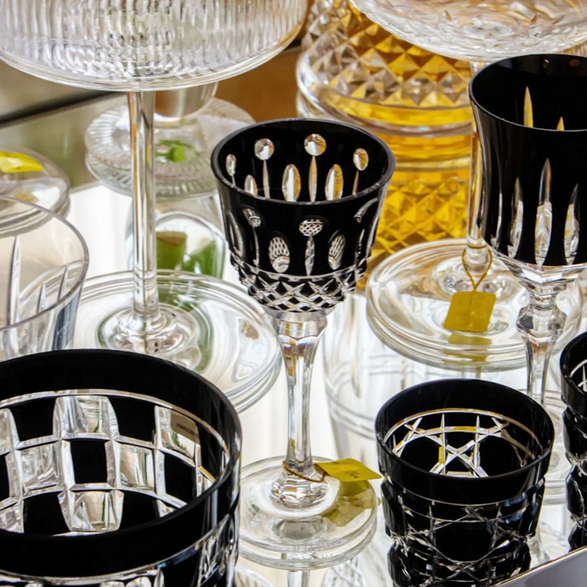 Taça de Cristal Lapidado 69 Licor Mozart 25 Preto